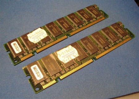 How to Install RAM in a Power Mac G4 | Macinstruct